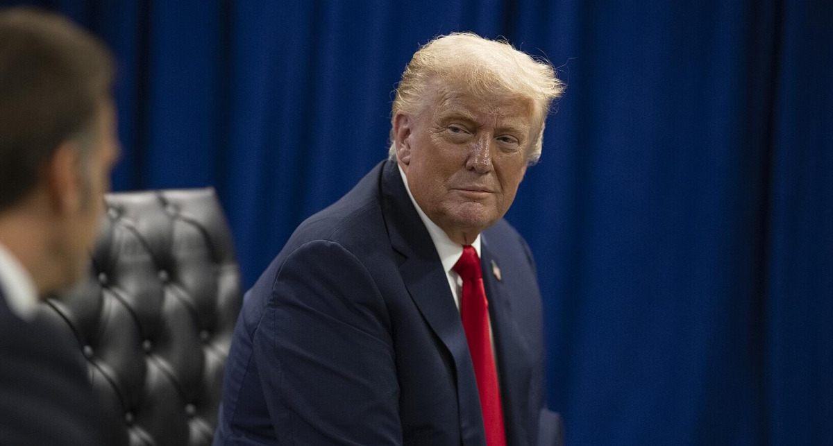 US workers furloughed in shutdown may not get back pay