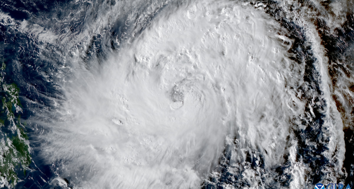 Nearly 1m evacuate as super typhoon hits Philippines