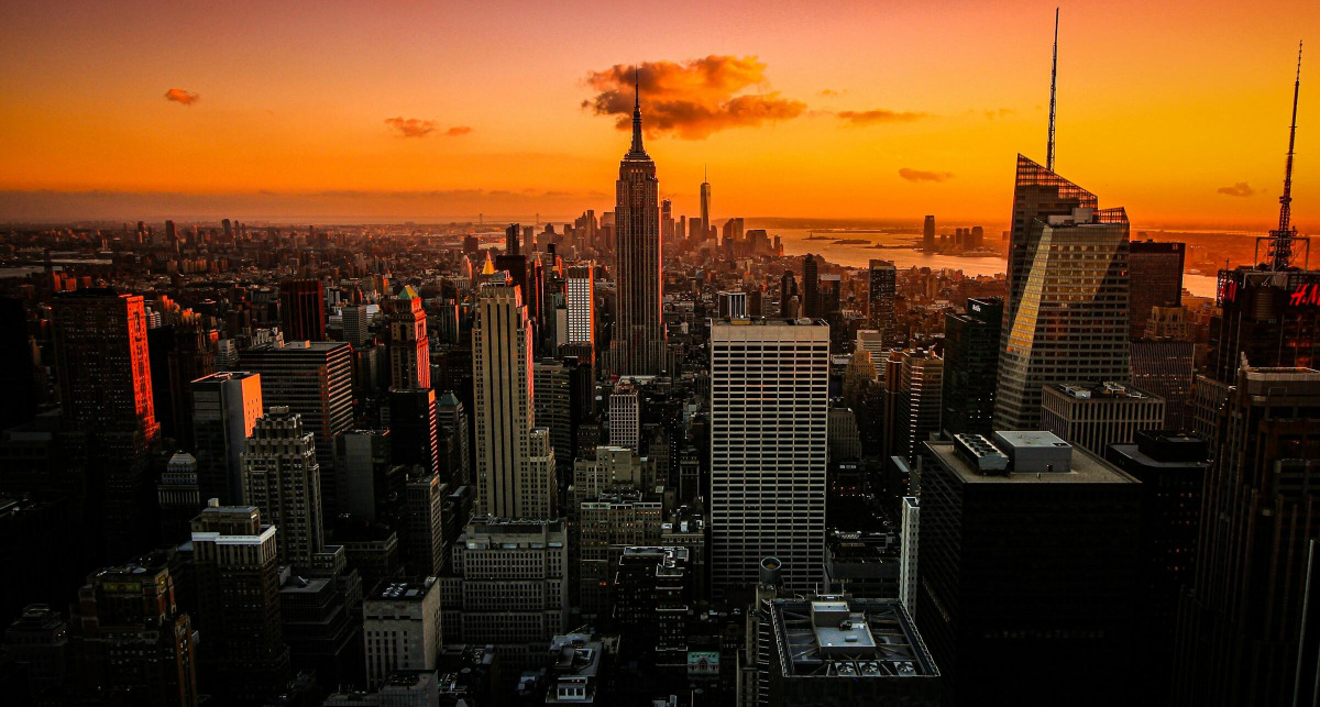 US futures flat after Venezuela strike buoys markets