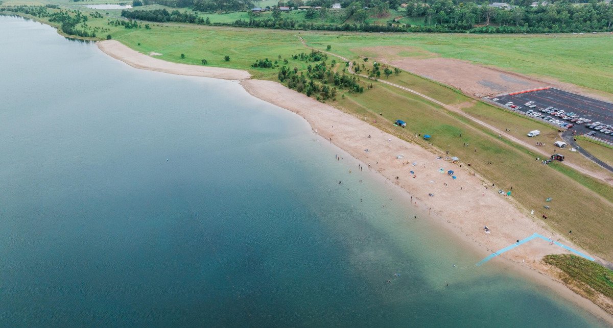 Australia's 'Pondi' beach to reopen this weekend