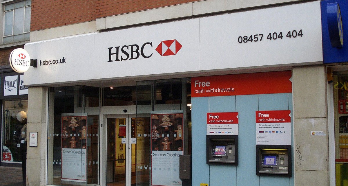 HSBC mulls the sale of its consumer banking ops: report